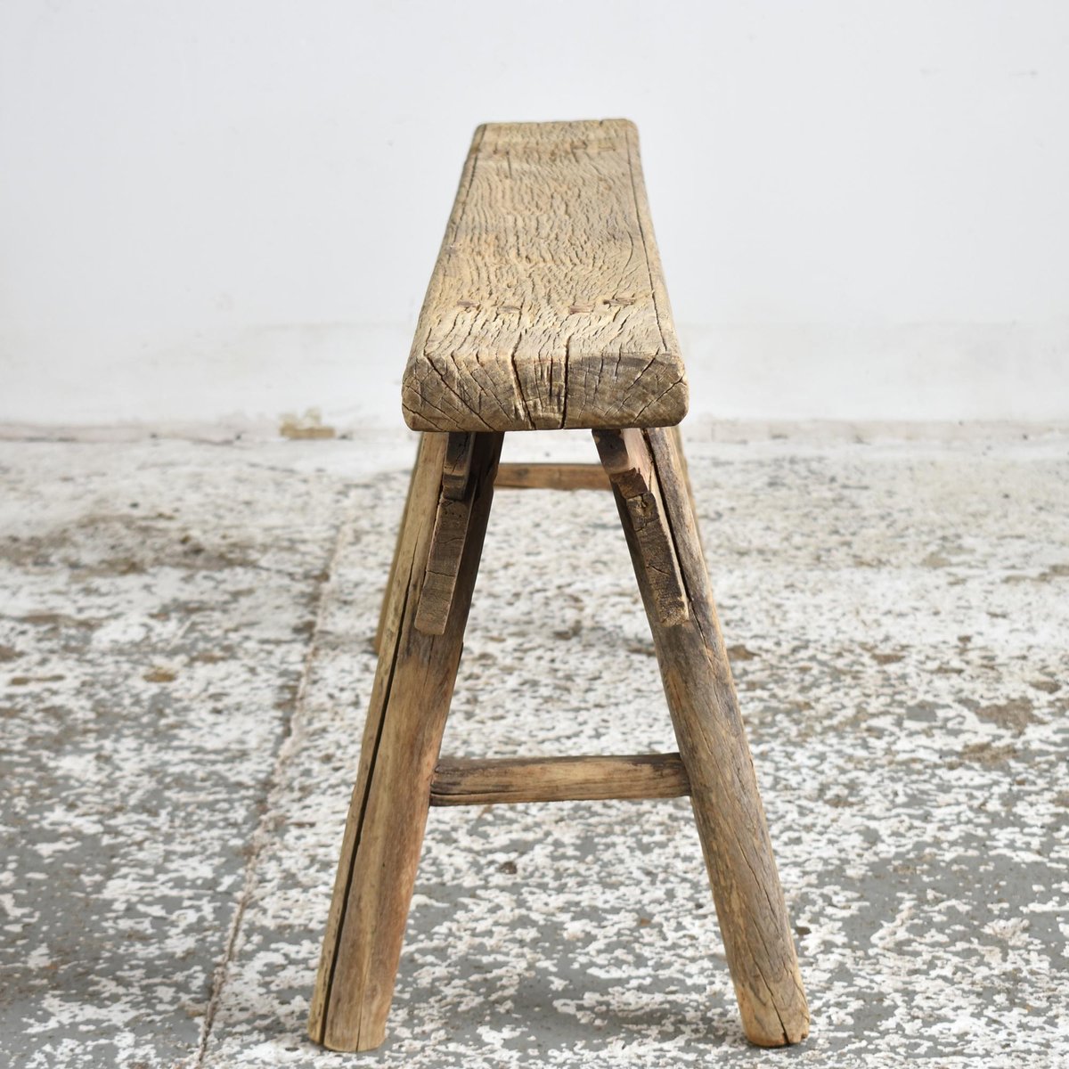 Antique Decorative Rustic Elm Pig Bench, 1920s for sale at Pamono