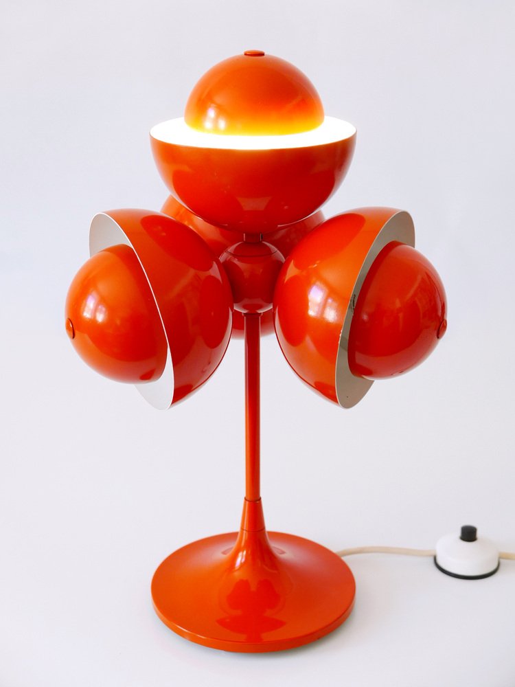 Mid-Century Modern Flowerpot Table Lamp, Germany, 1970s for sale at Pamono