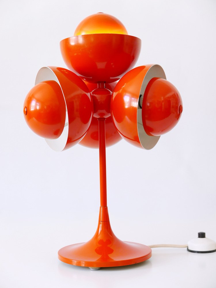 Mid-Century Modern Flowerpot Table Lamp, Germany, 1970s for sale at Pamono