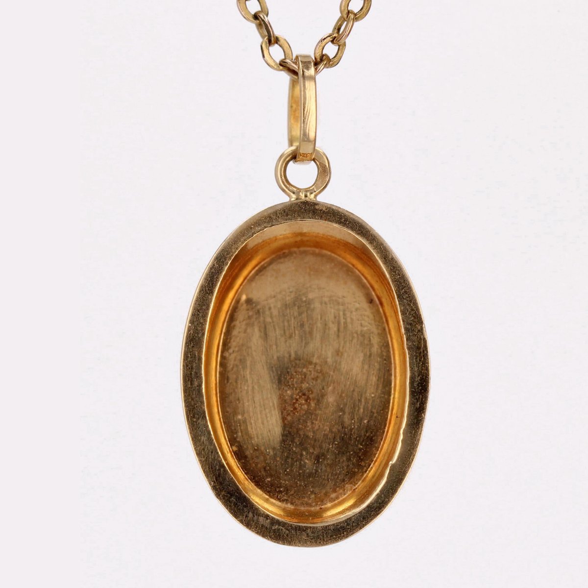French Cultured Pearl 18 Karat Yellow Gold Oval Shaped Pendant, 1960s ...