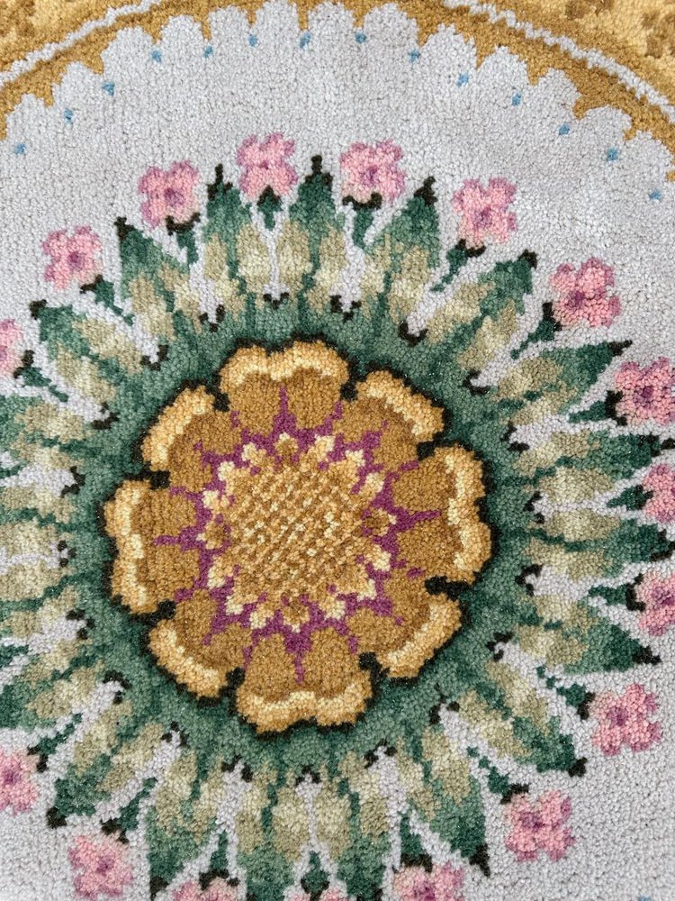 Large French Round Savonnerie Rug, 1920s for sale at Pamono