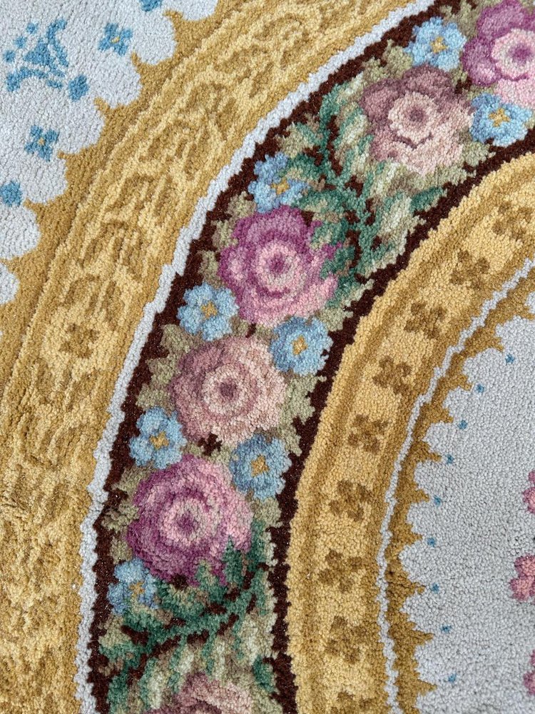 Large French Round Savonnerie Rug, 1920s for sale at Pamono