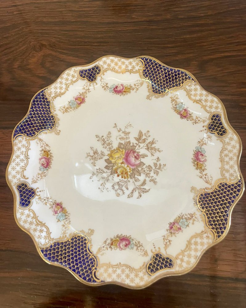 Edwardian Hand Painted Wedgwood Shaped Plates, 1900s, Set of 2 for sale ...