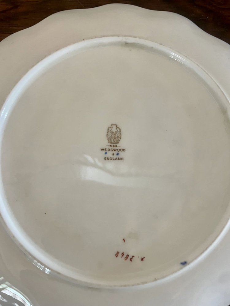 Edwardian Hand Painted Wedgwood Shaped Plates, 1900s, Set of 2 for sale ...