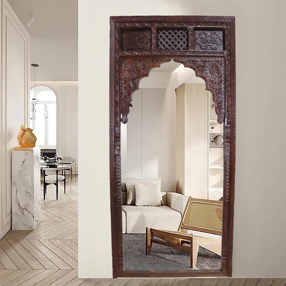 Antique Handmade and Handcarved Archway Door Frame, Nuristan, Afghanistan, 1920s for sale at Pamono