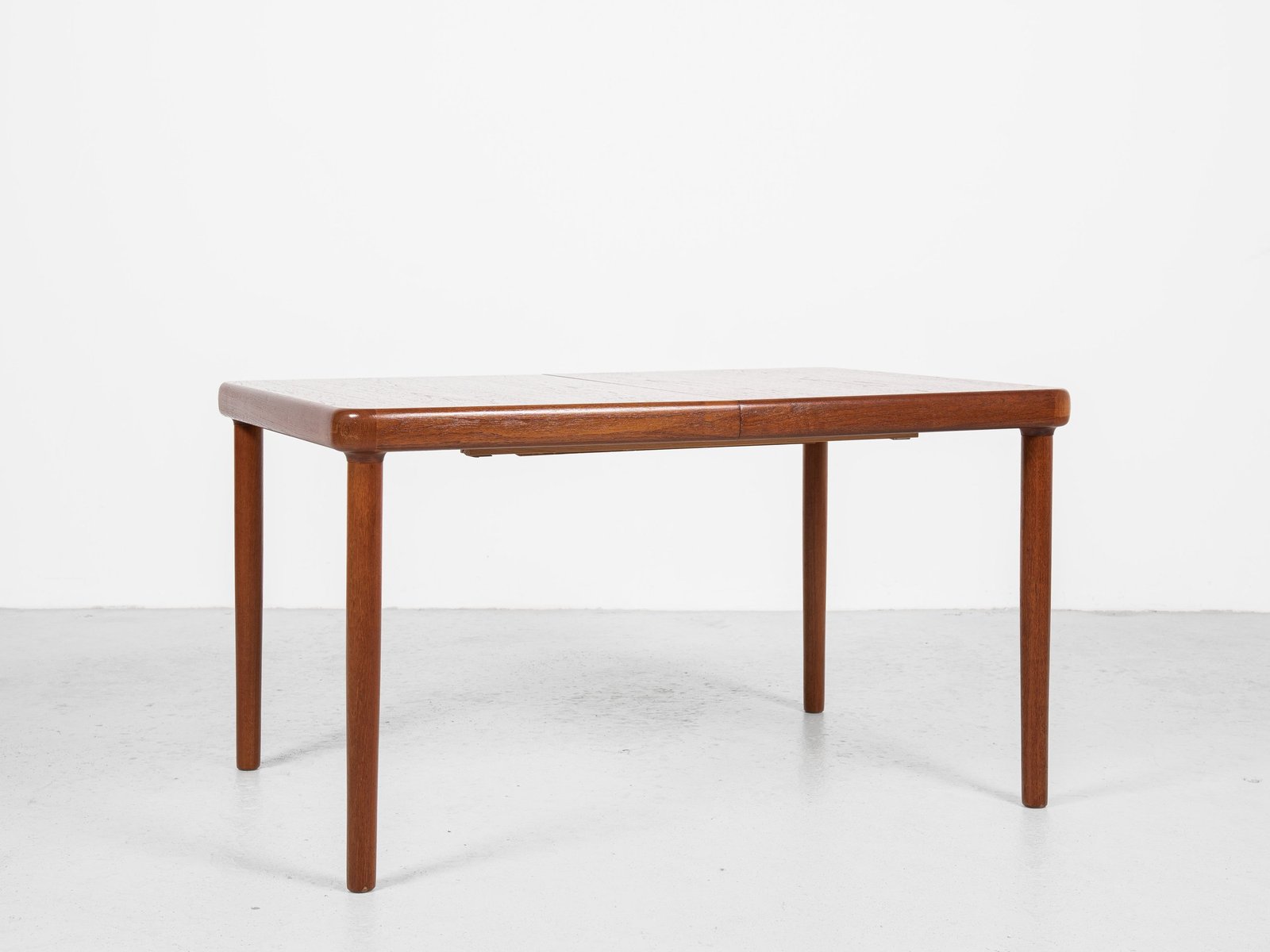 Mid-Century Danish Extendable Dining Table in Teak with Rounded Corners ...