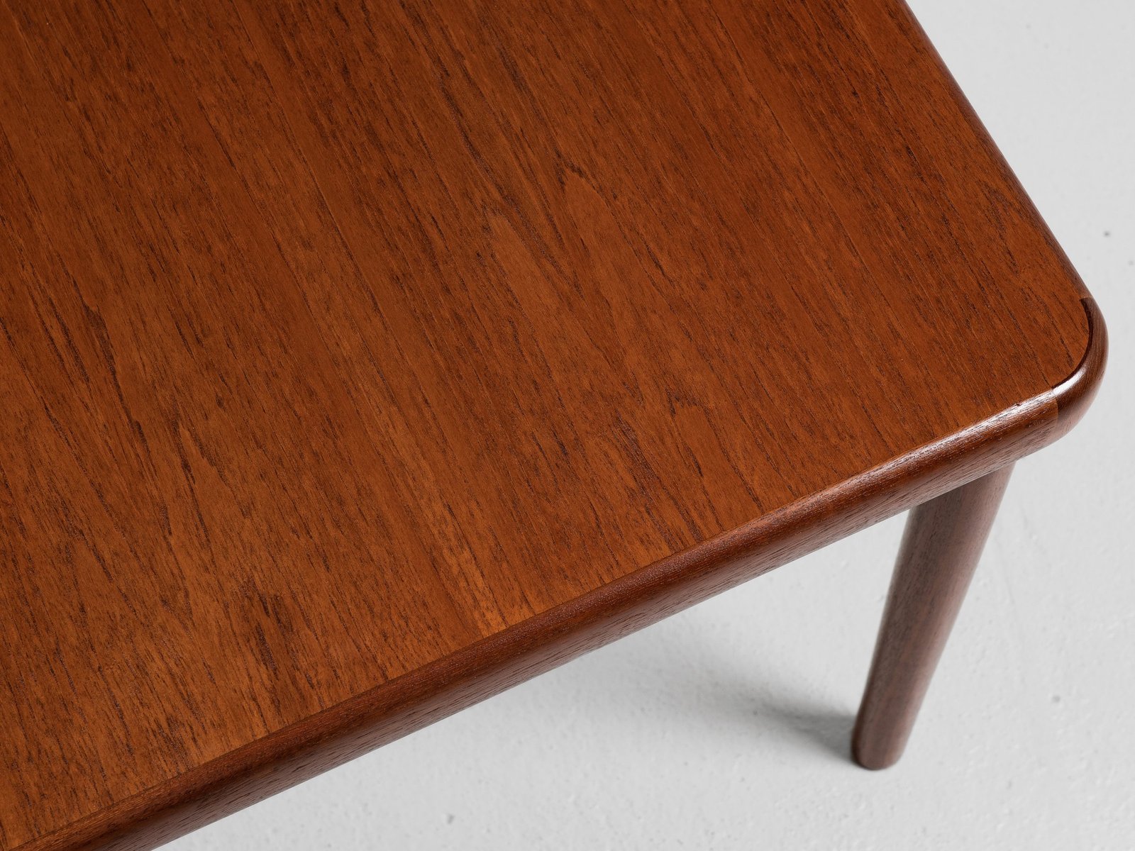 Mid-Century Danish Extendable Dining Table in Teak with Rounded Corners ...