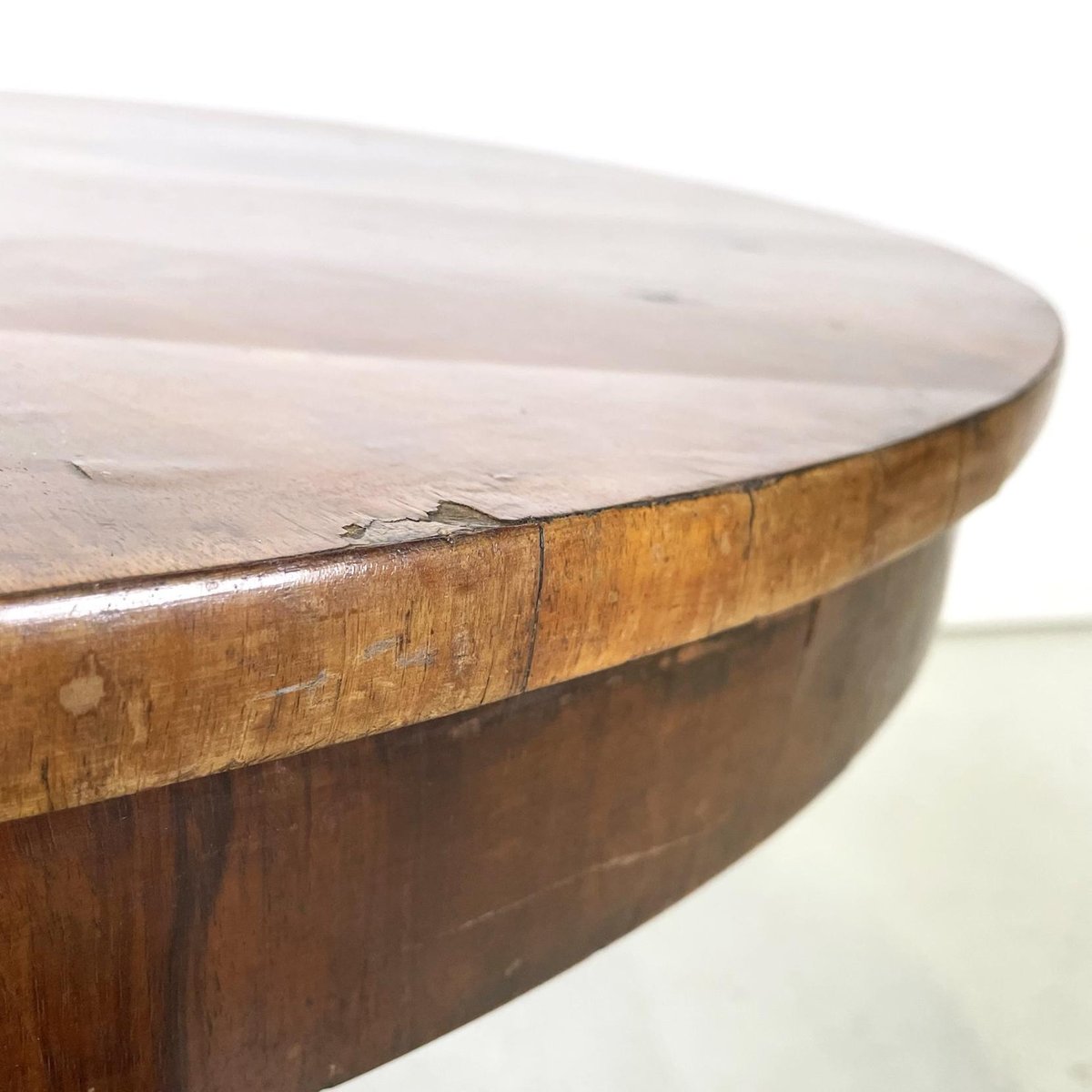 Italian Round Wood Dining Table, 1800s for sale at Pamono
