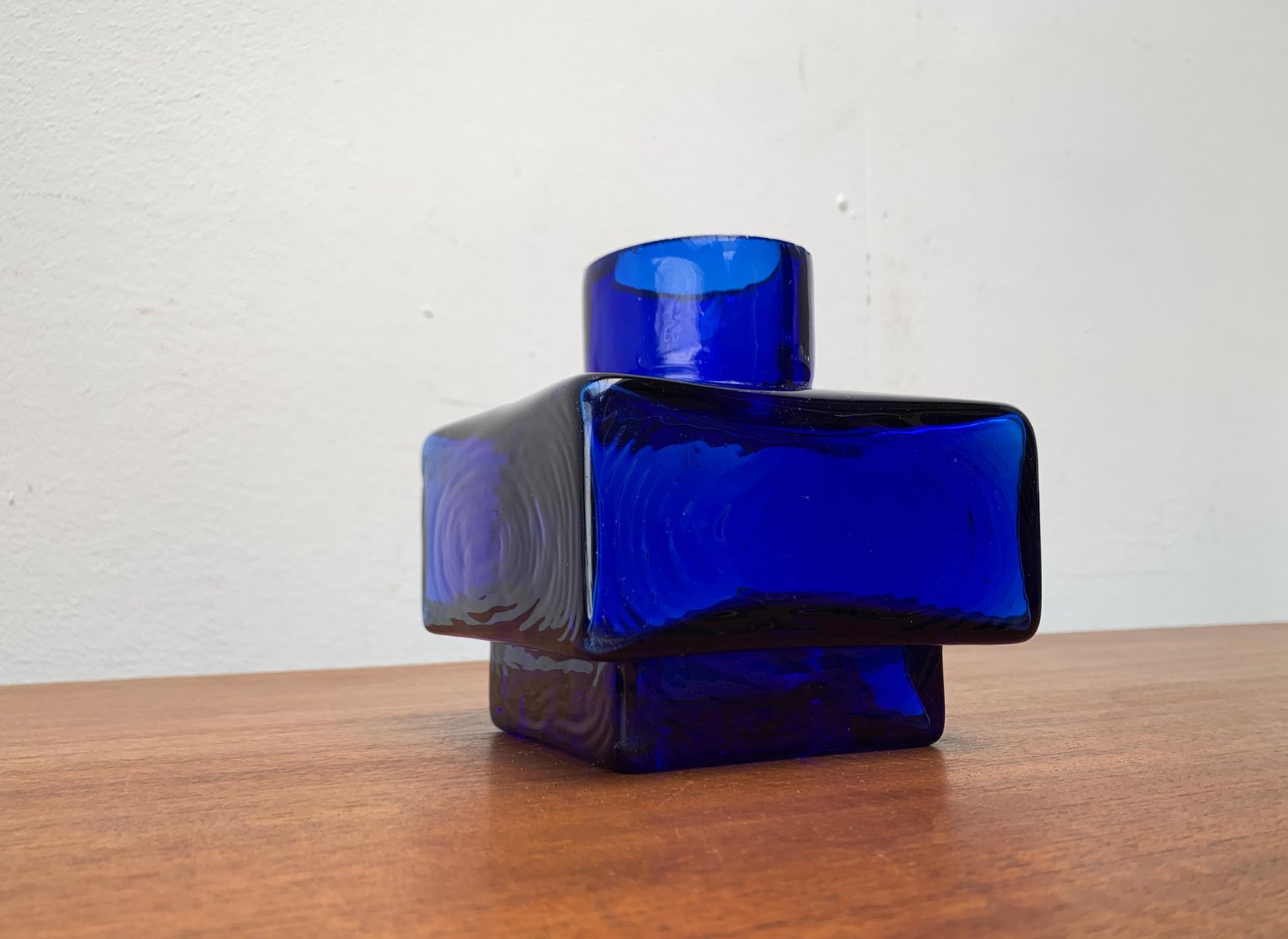 Mid-Century Scandinavian Block Glass Vase, 1960s for sale at Pamono