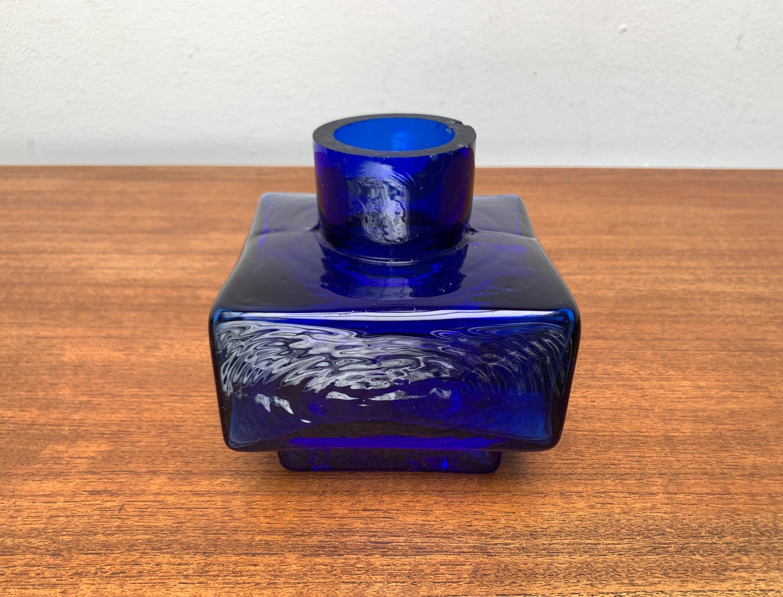 Mid-Century Scandinavian Block Glass Vase, 1960s for sale at Pamono