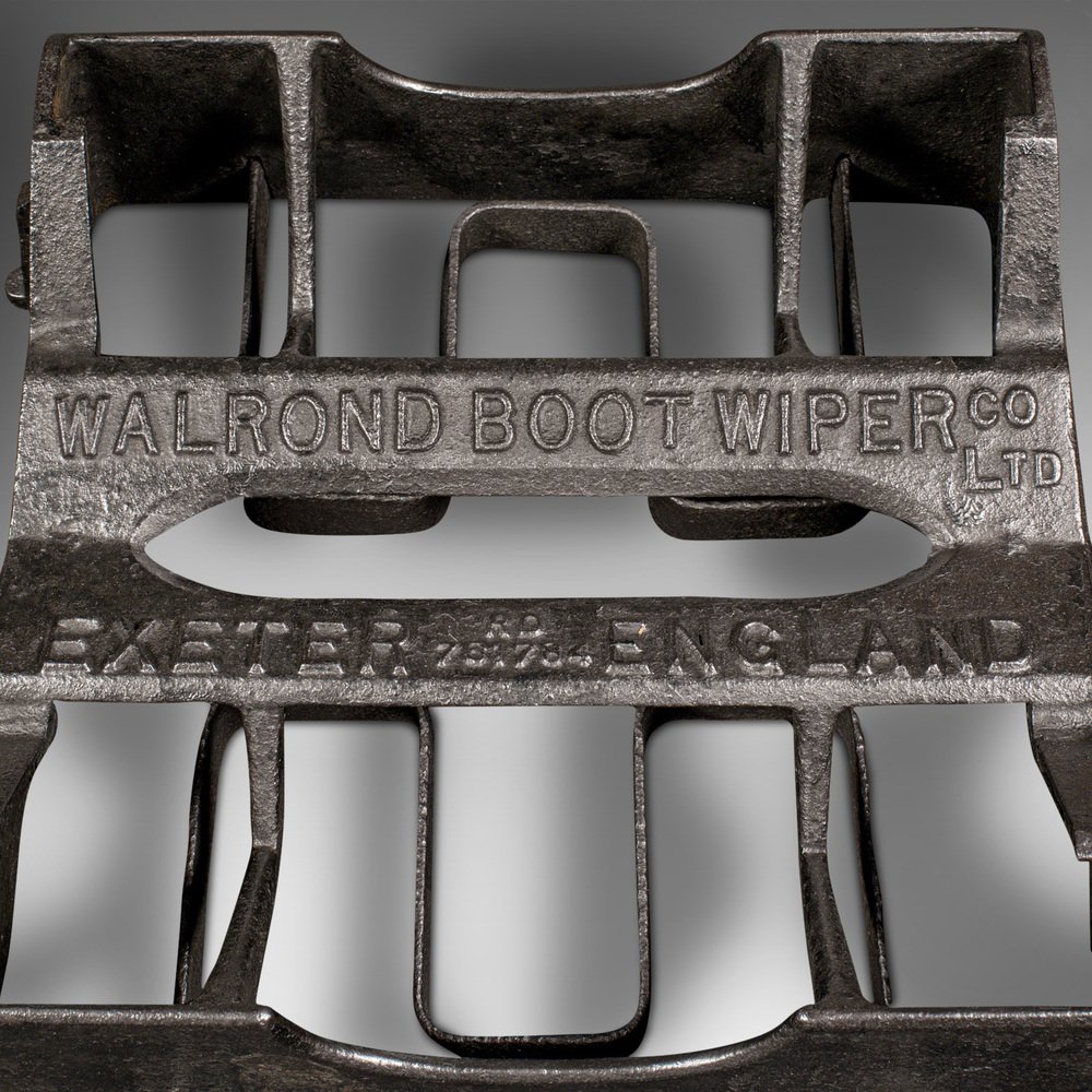 Antique English Boot Wiper in Cast Iron, 1910s for sale at Pamono