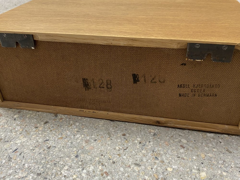 Model 128 Wall Console in Oak by Kai Kristianen for Aksel Kjersgaard ...