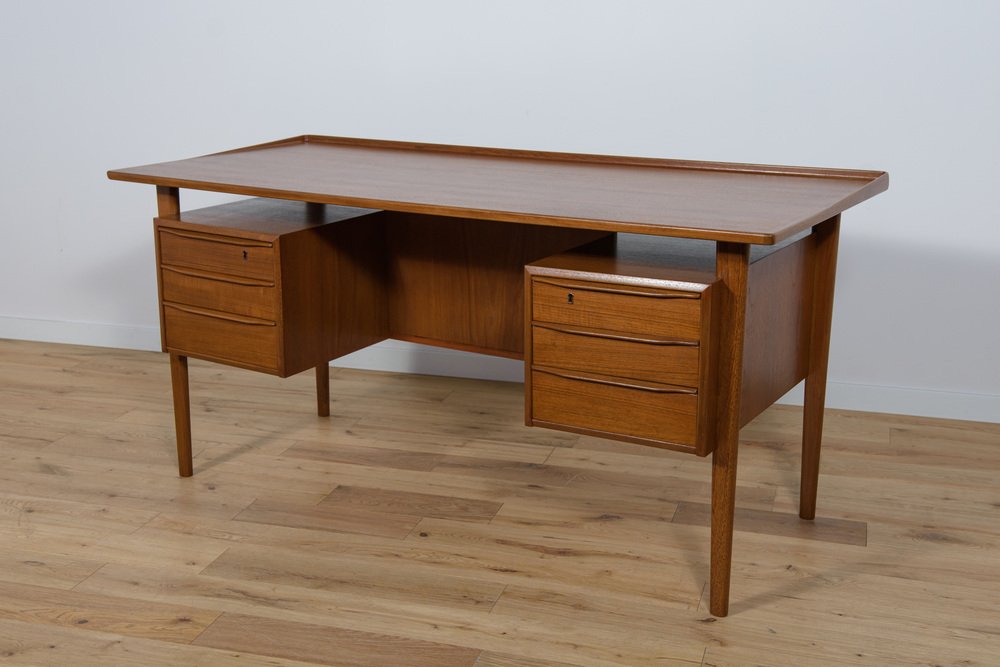 Mid-Century Freestanding Teak Desk by Peter Løvig Nielsen, 1960s for ...
