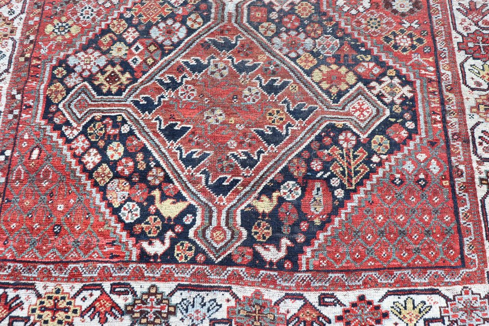 Vintage Middle Eastern Shiraz Rug, 1950s for sale at Pamono