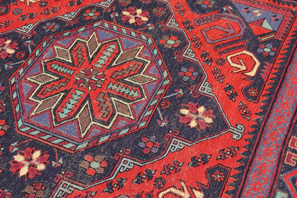 Large Middle Eastern Handmade Shiraz Rug, 1930s for sale at Pamono
