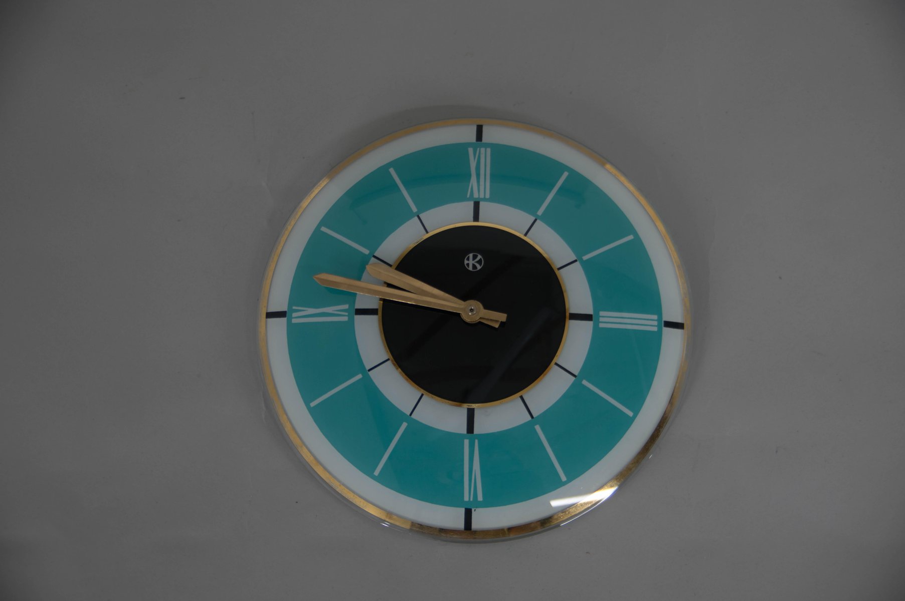 Mid-Century Wall Clock by Klenoty, Czechoslovakia, 1960s for sale at Pamono