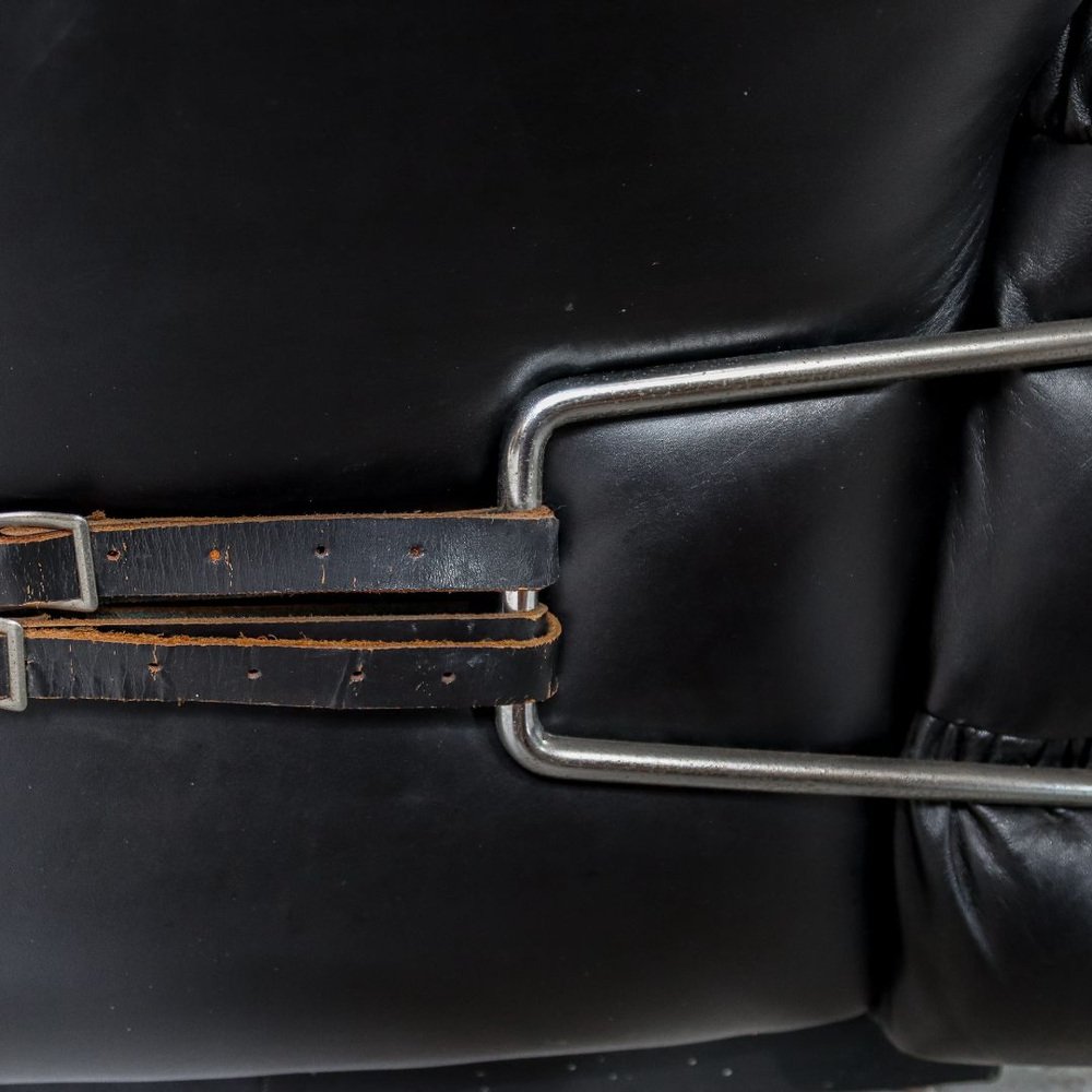 Italian Leather Pompon Armchair attributed to Ceriotti, 1970s for sale ...