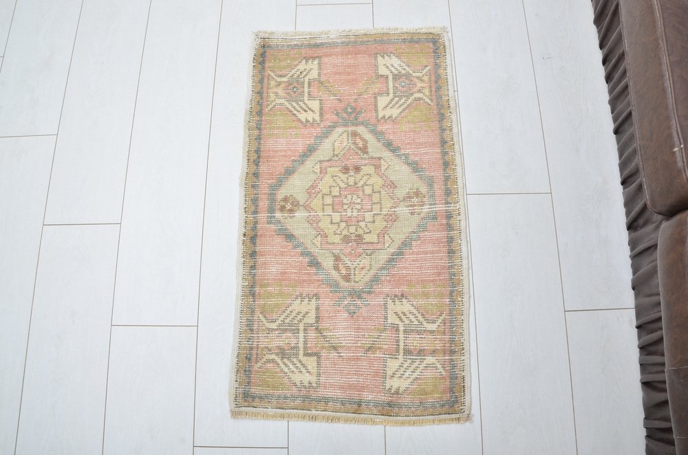 Small Vintage Rug, 1960s for sale at Pamono