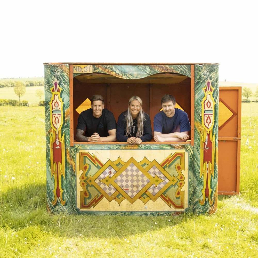 Handpainted Fairground Dodgems Ticket Booth, 1950s for sale at Pamono