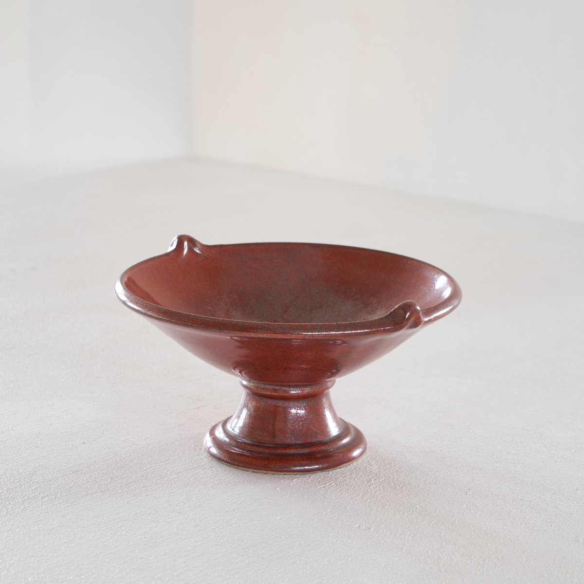 Red and Grey Speckled Ceramic Footed Bowl, 1920s for sale at Pamono