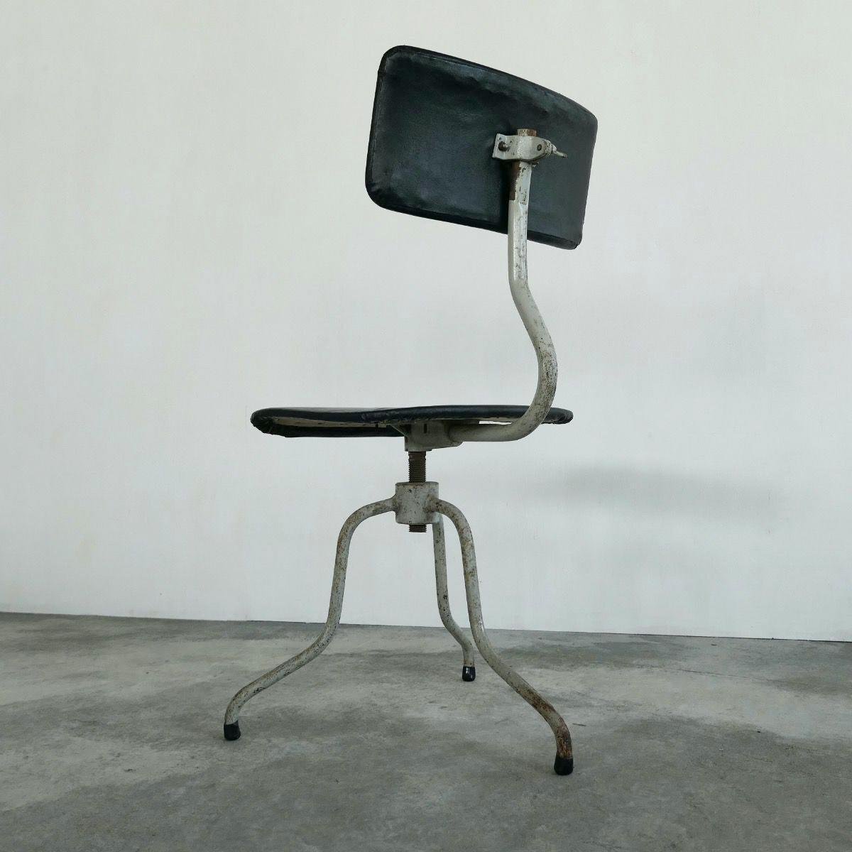Sculptural Tripod Desk Chair, 1930s for sale at Pamono