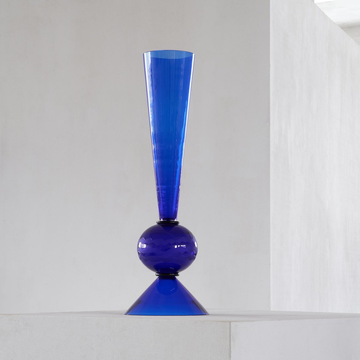 Large Glass Object attributed to Matteo Thun for Tiffany & Co., 1987 for sale at Pamono