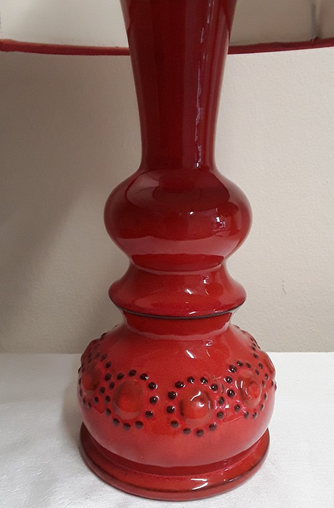 German Table Lamp with Red Patterned Ceramic Foot and Red Fabric Shade ...