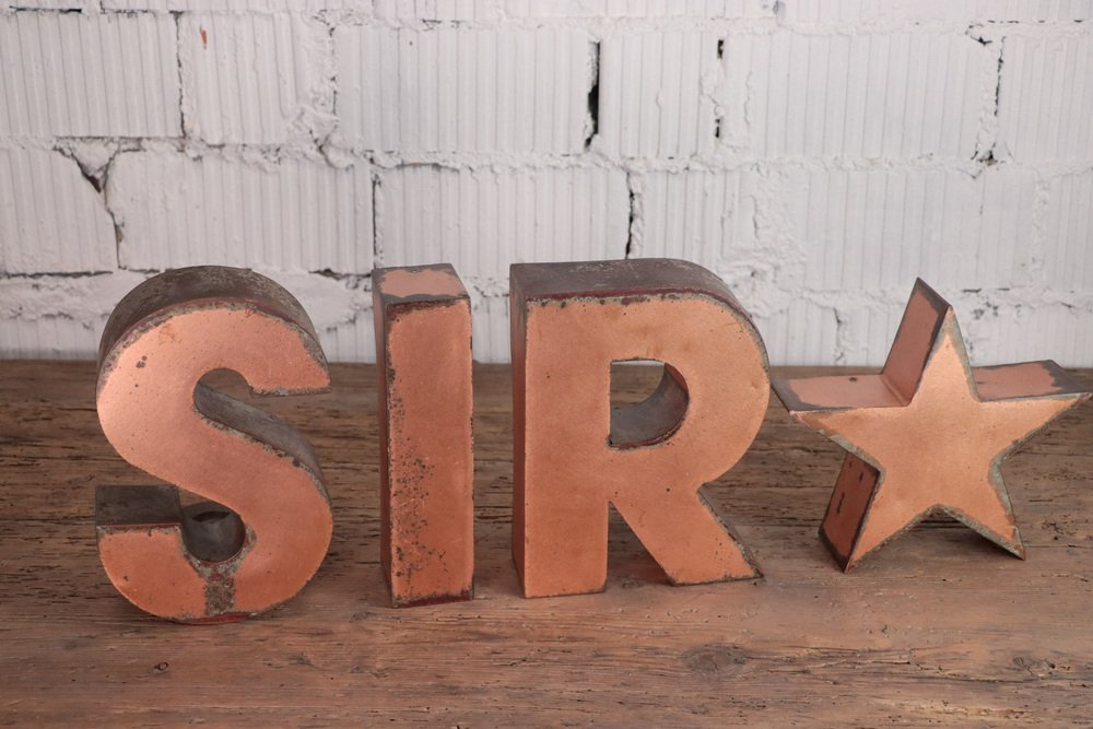 Vintage Italian Sir Letters in Copper, 1960s, Set of 4 for sale at Pamono