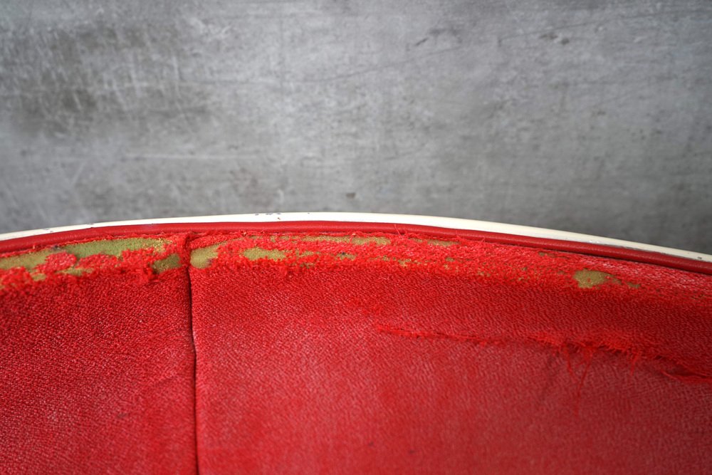 Vintage White Ball Chair with Aluminium Foot attributed to Eero Aarnio ...