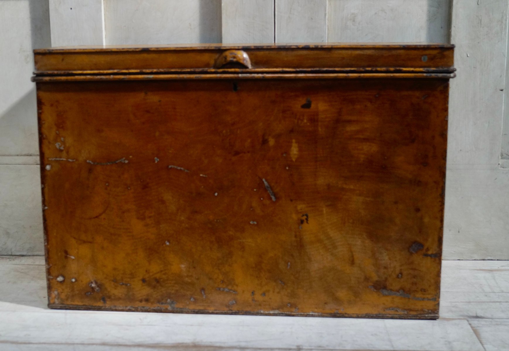 Victorian Metal Deed Box, 1880s for sale at Pamono