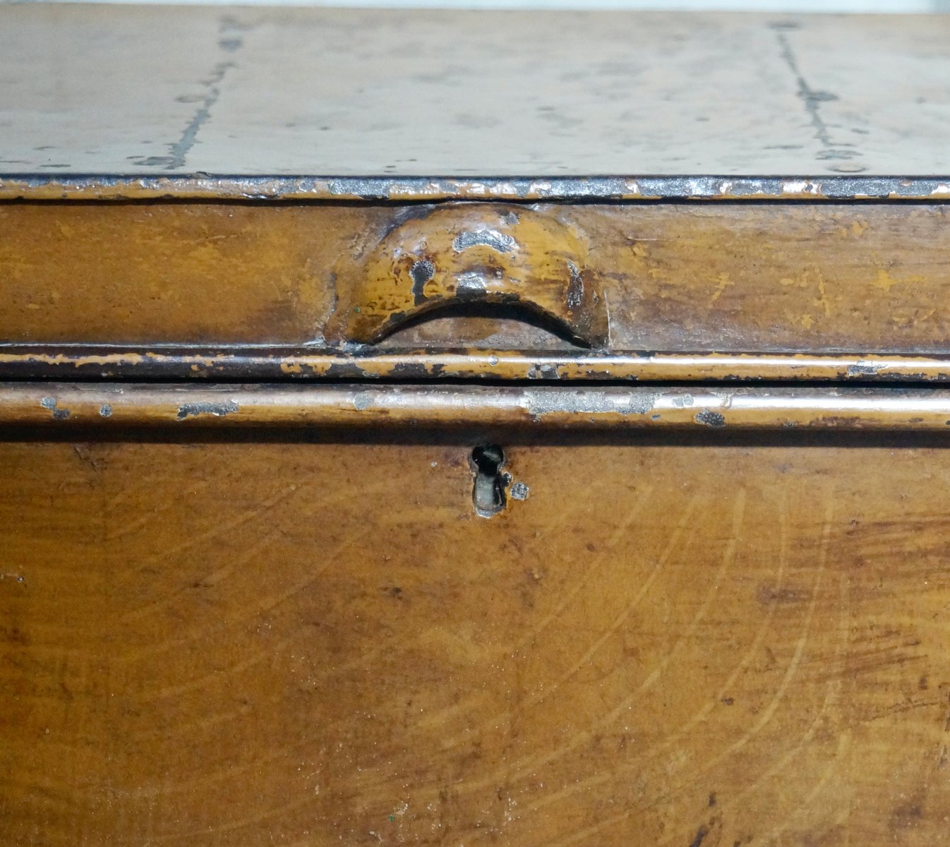 Victorian Metal Deed Box, 1880s for sale at Pamono