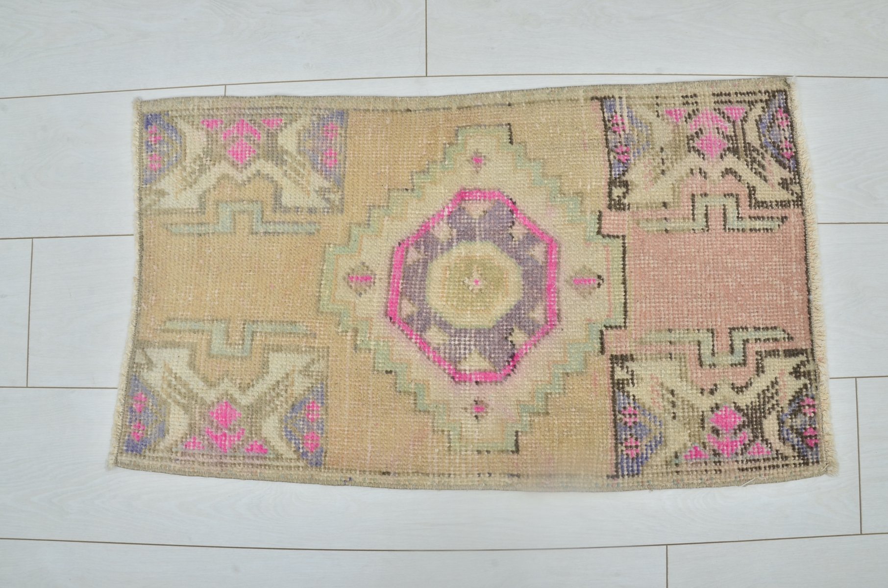 Small Vintage Rug, 1960s for sale at Pamono