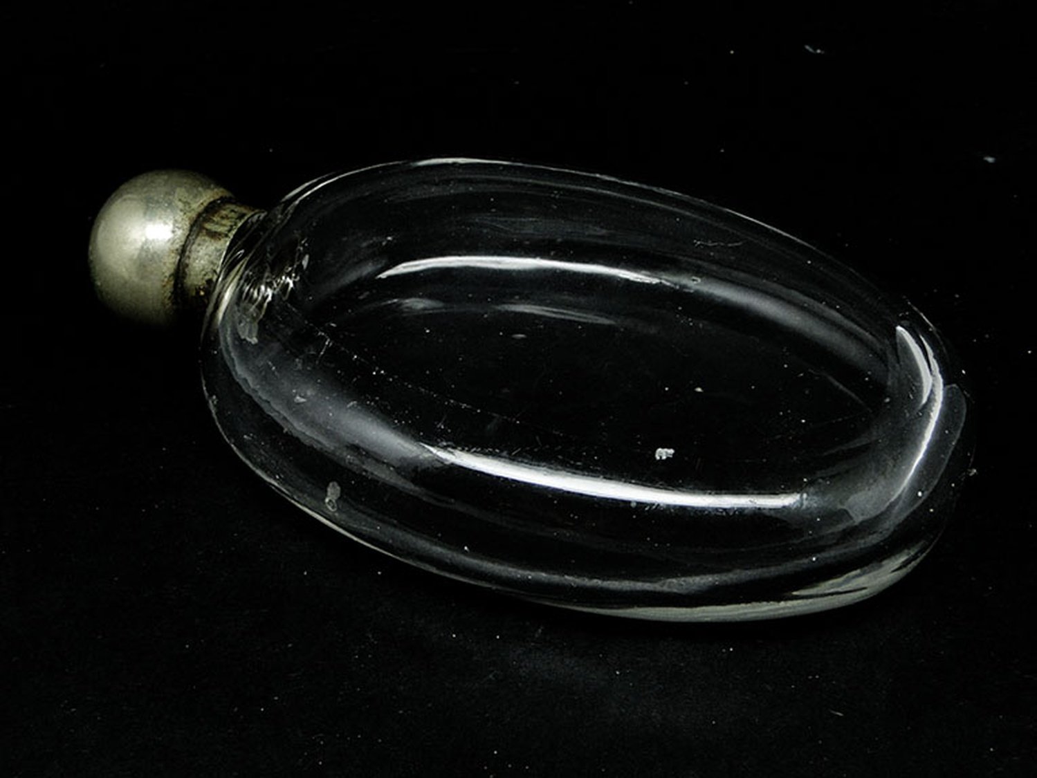 Art Deco Crystal Flask, France, 1930s for sale at Pamono