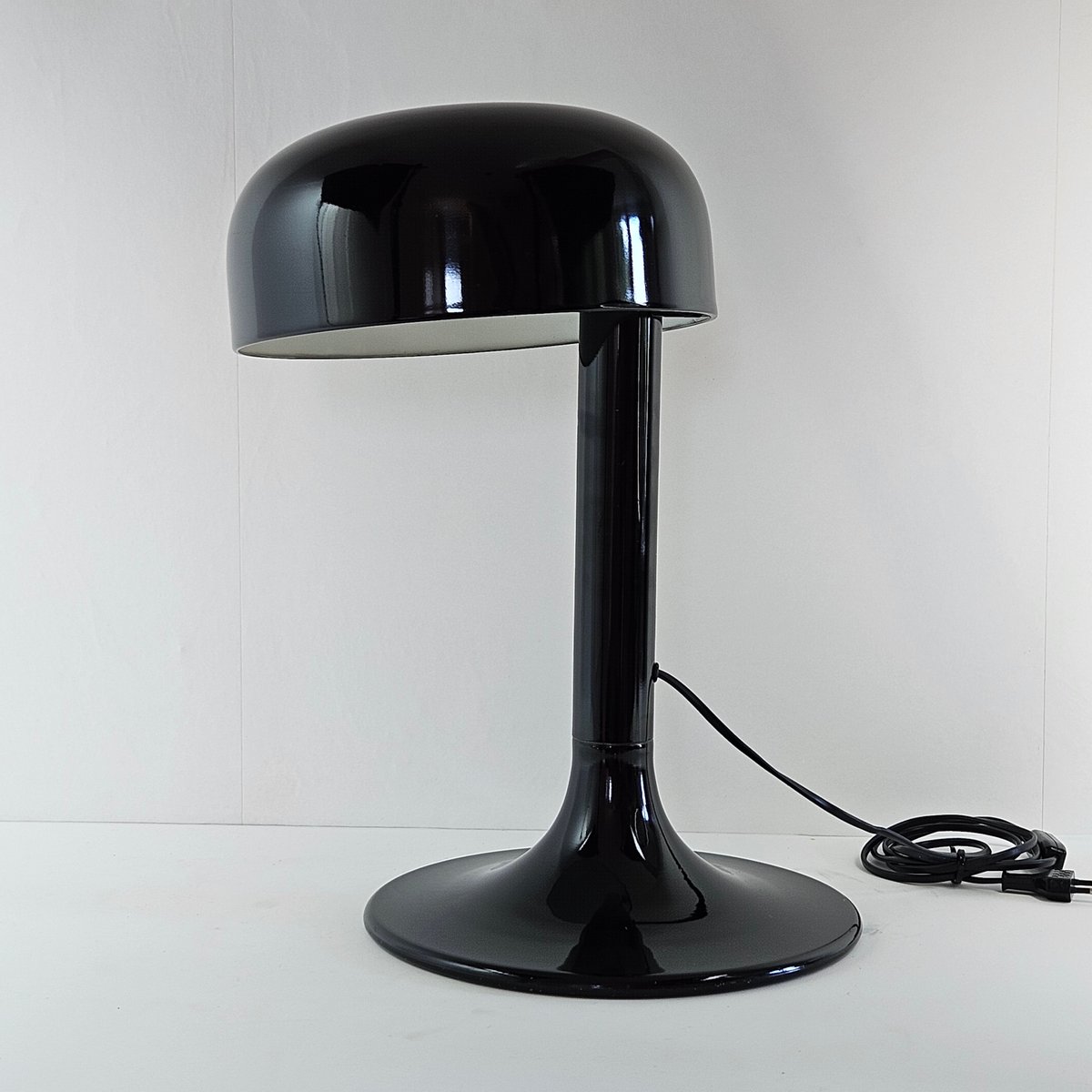 Model 3105 Studio Table Lamp by Carlo Viligiardi for Stilnovo, 1972 for ...