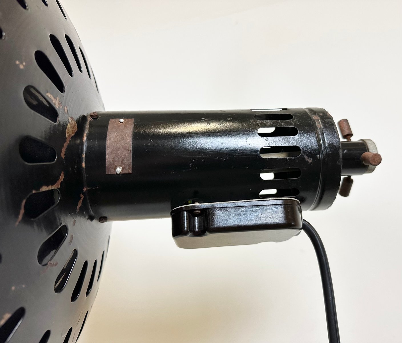 Large Vintage Black Theatre Spotlight, 1960s for sale at Pamono