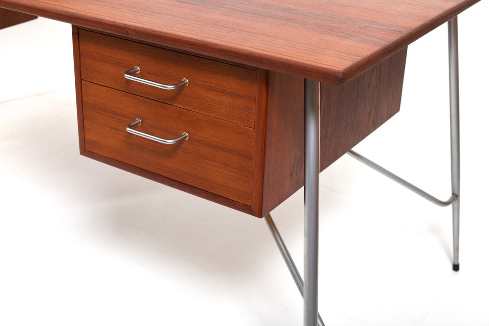 Teak Model 202 Desk by Børge Mogensen, 1950s for sale at Pamono