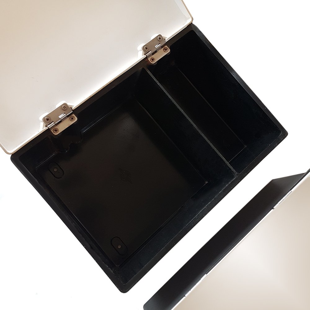 Bakelite Cabinets in Press Plastic, Milan, 1960s, Set of 2 for sale at ...