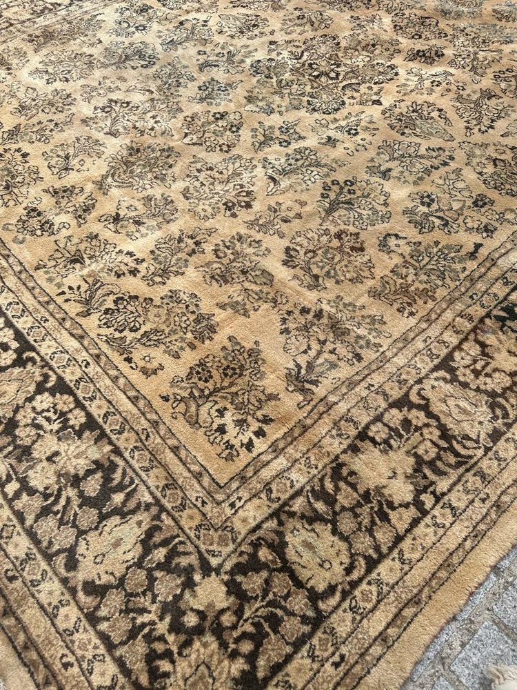 Large Antique Yazd Rug, 1920s for sale at Pamono