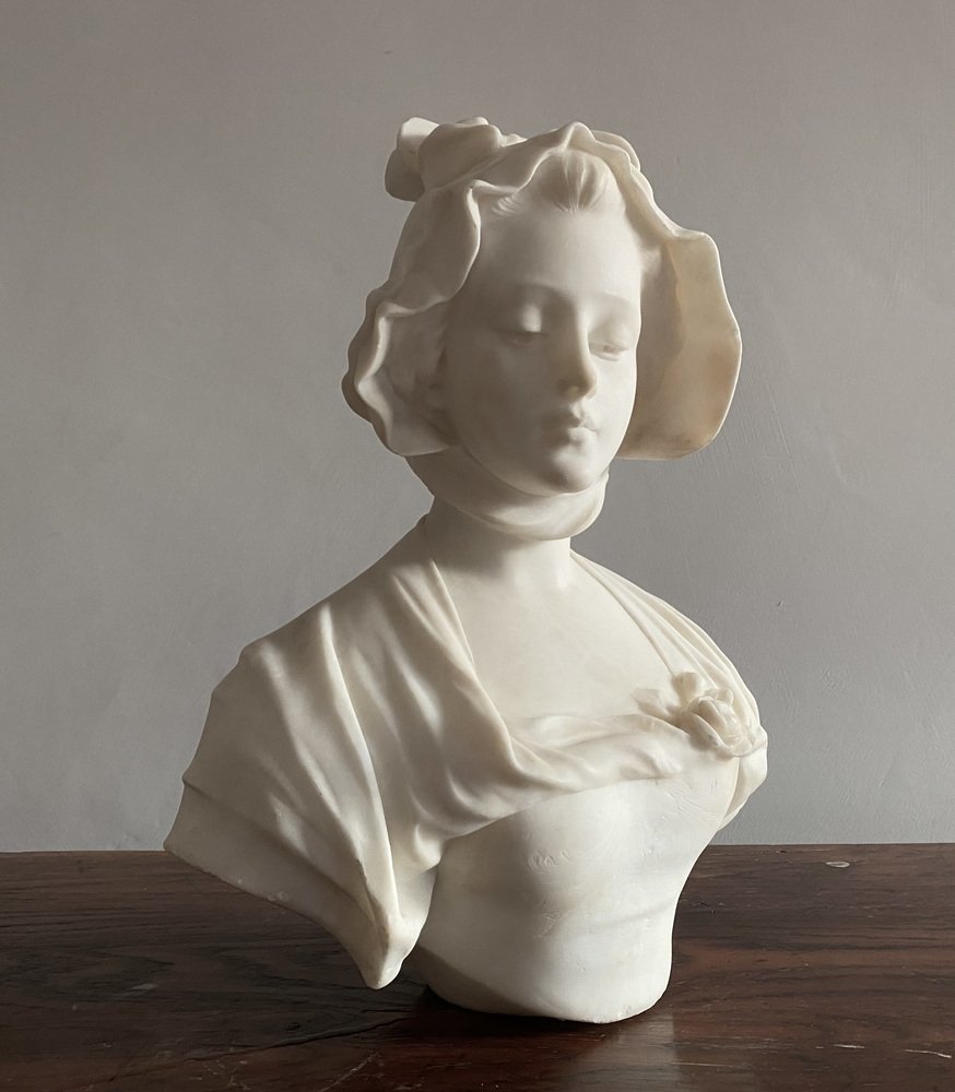 Grazile Girl Sculpture in Alabaster, 1800s for sale at Pamono