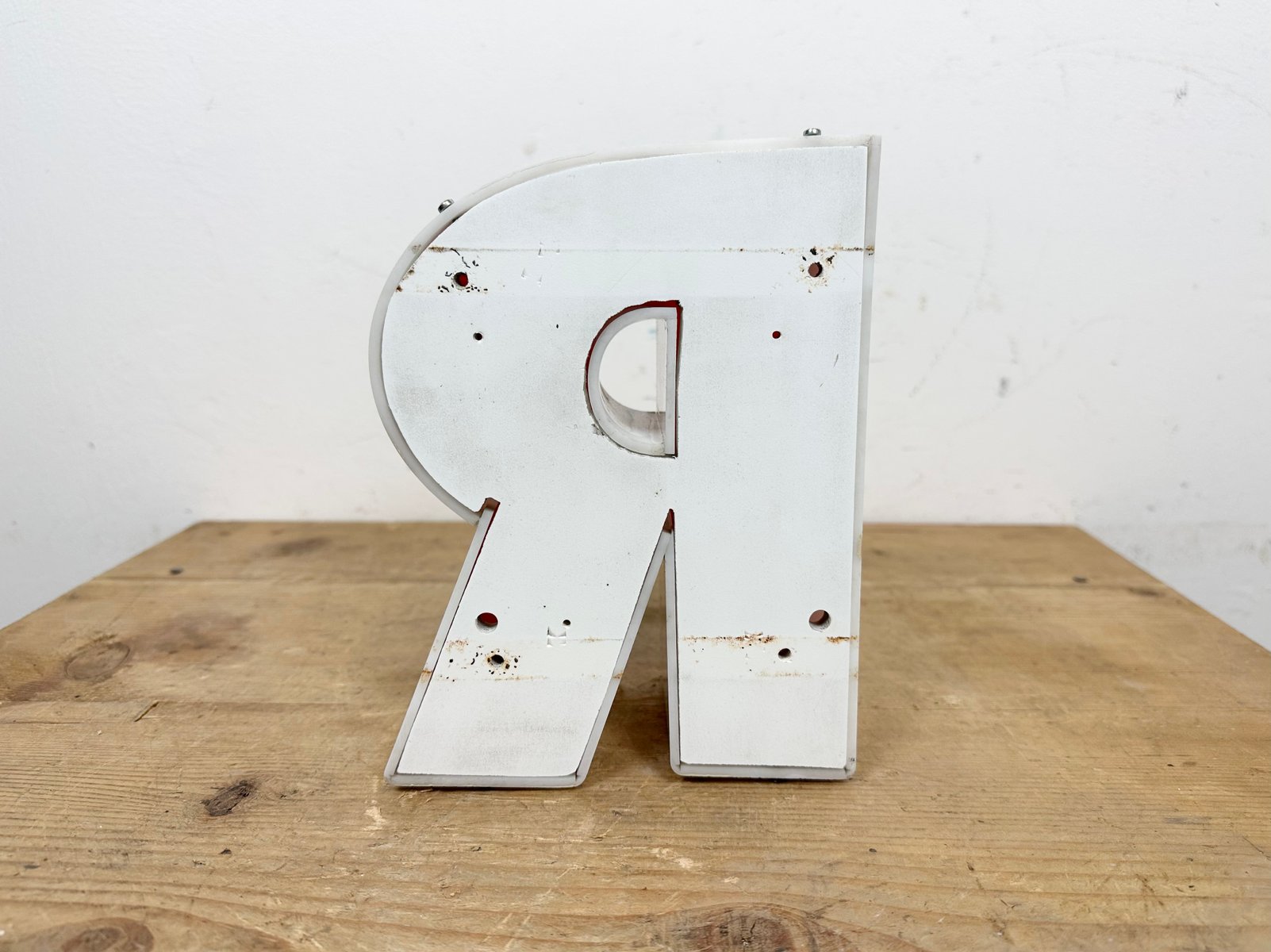 Vintage Red Facade Letter R, 1970s for sale at Pamono