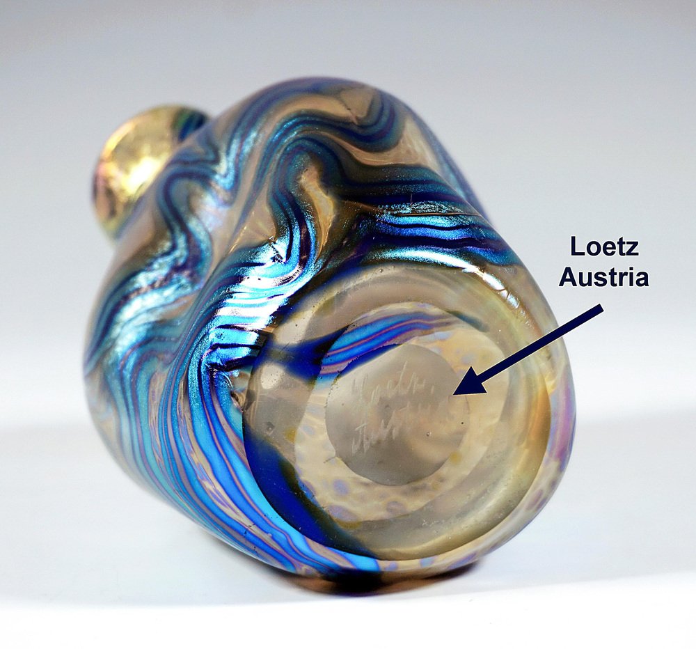 Art Nouveau Glass Vase by Loetz, 1890s for sale at Pamono