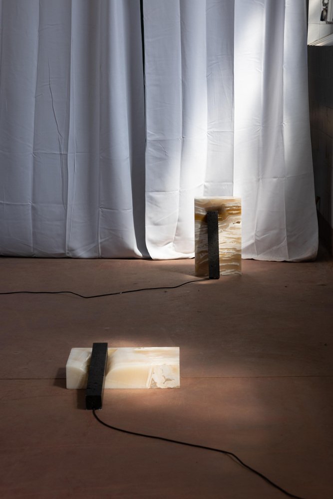 Viscoelastic Stone Horizontal Lamp by Mut Design for sale at Pamono