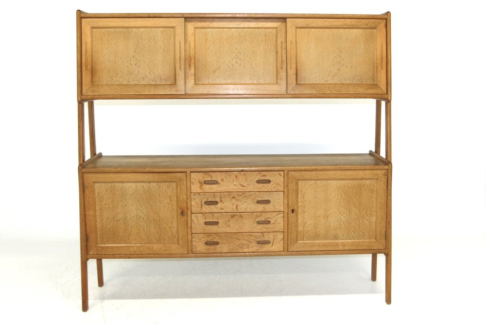 Skandinavisches Buffet aus Eiche, Dänemark, 1970er bei Pamono kaufen