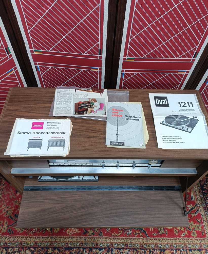 Hifi Cabinet FM Stereo Tuner and Dual 1211 Vinyl Plate from Grundig ...