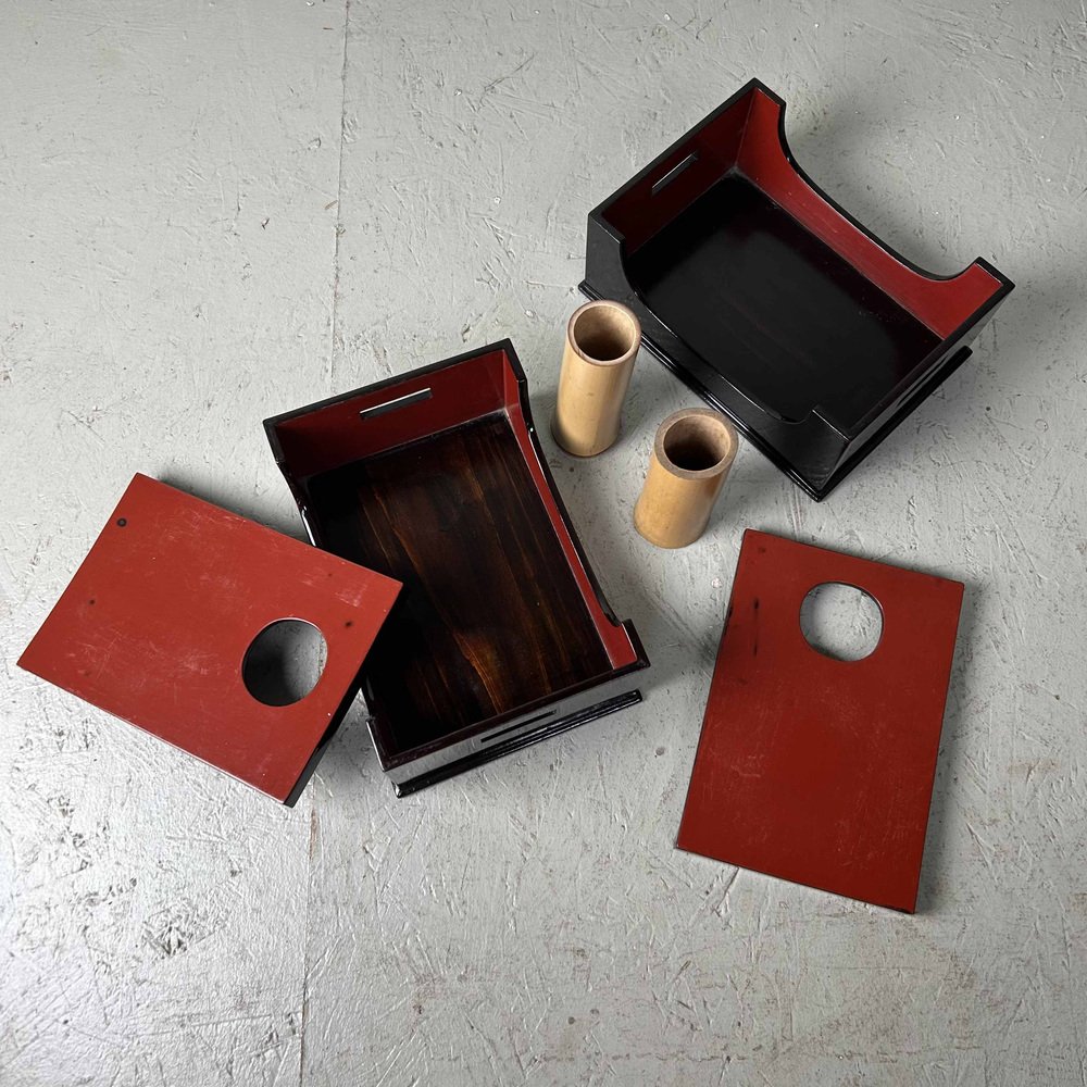 Japanische Tabako Bon Rauchtische aus der frühen Shōwa Era, 1930er, 2er ...