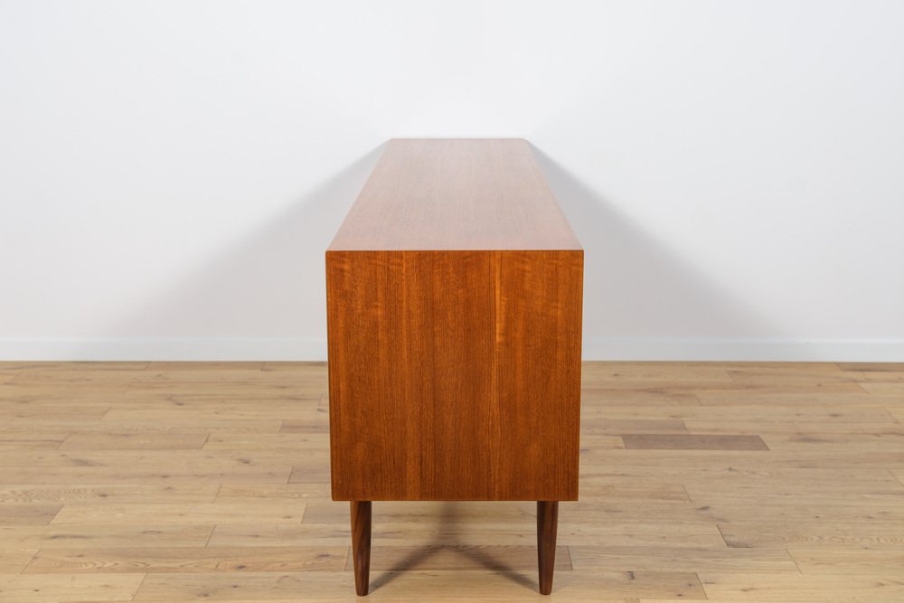 Mid-Century Model 4058 Sideboard by Victor Wilkins for G-Plan, 1960s ...