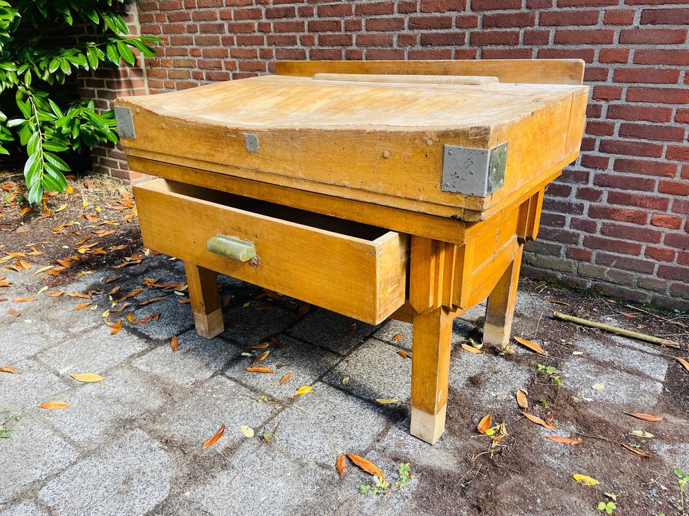 French Butchers Block, 1920s for sale at Pamono