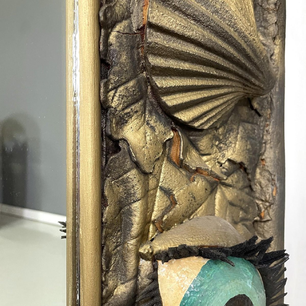 Modern Italian Square Wall Mirror Foam Rubber Frame with Eyes ...