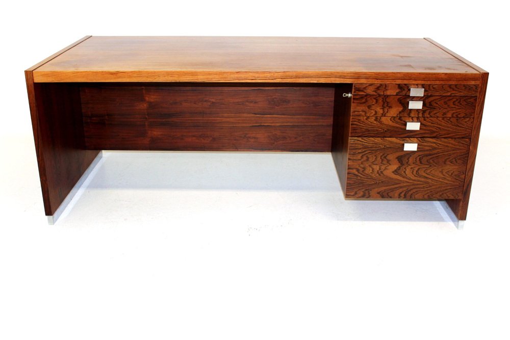 Vintage Finnish Desk in Rosewood from Isku, 1960 for sale at Pamono