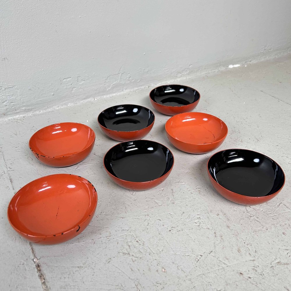Japanese Urushi Wooden Bowls, Set of 7 for sale at Pamono
